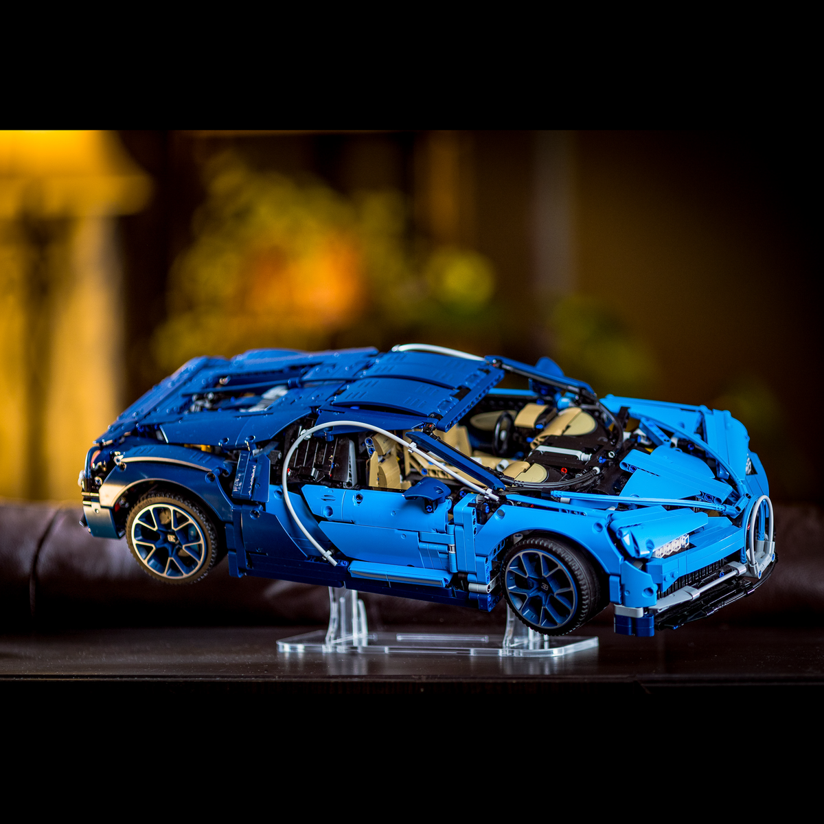 Display Stand for LEGO® Bugatti Chiron (42083) – seventyonecustoms